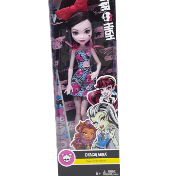Mattel | Toys | Nix Mattle Monster High Daughter Of Dracula | Poshmark